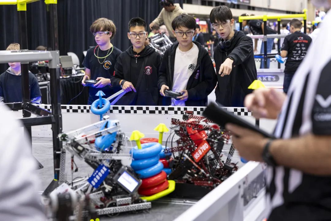 2025 VEX 世锦赛圆满落幕：全球青少年工程师巅峰对决，中国赛队再创辉煌 – VEX 机器人